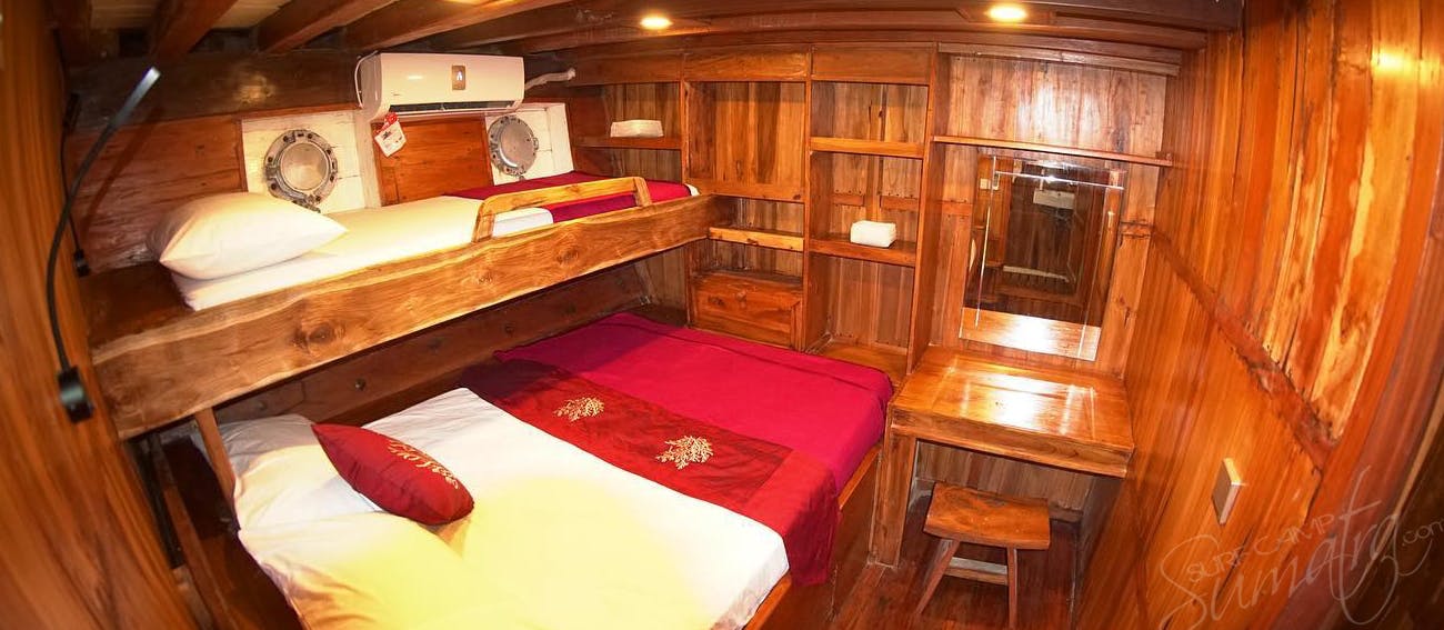 Maki 105 ft Phinisi" Style Sail boat Surf Charter Mentawai - Cheapest ...